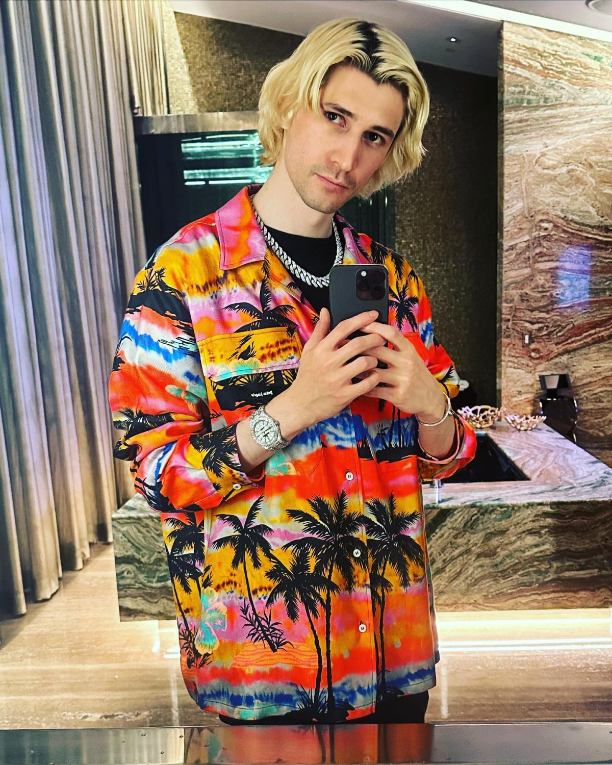 XQc Net Worth: Discover His Wealth And Life In 2025
