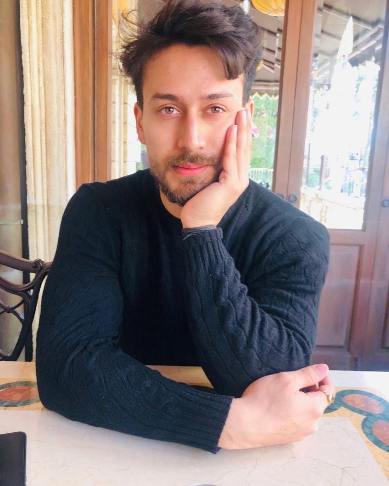 Tiger Shroff Age, Height, Biography 2023 Wiki, Net Worth